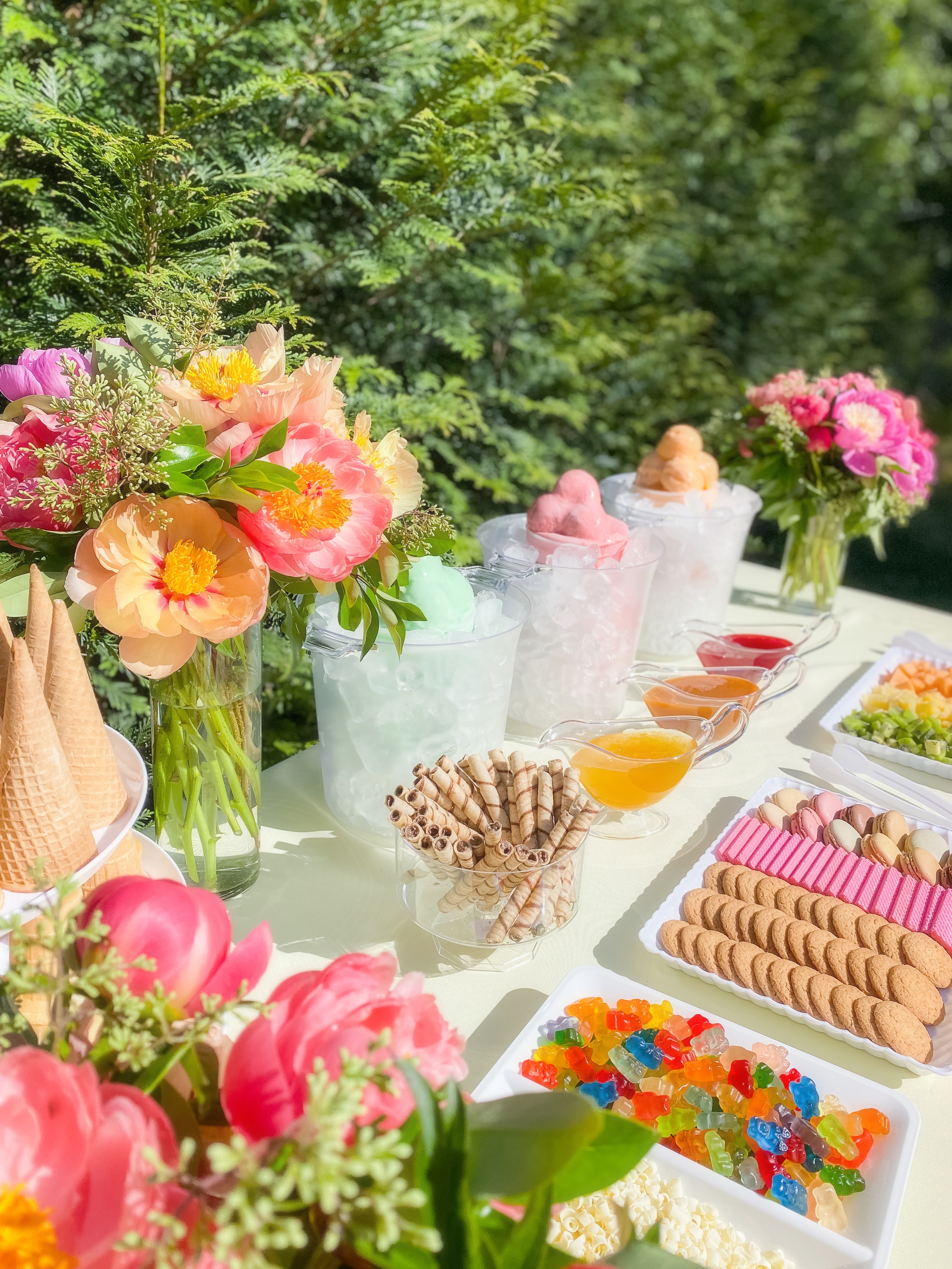 ICE CREAM MONTH - SUNDAE BAR
